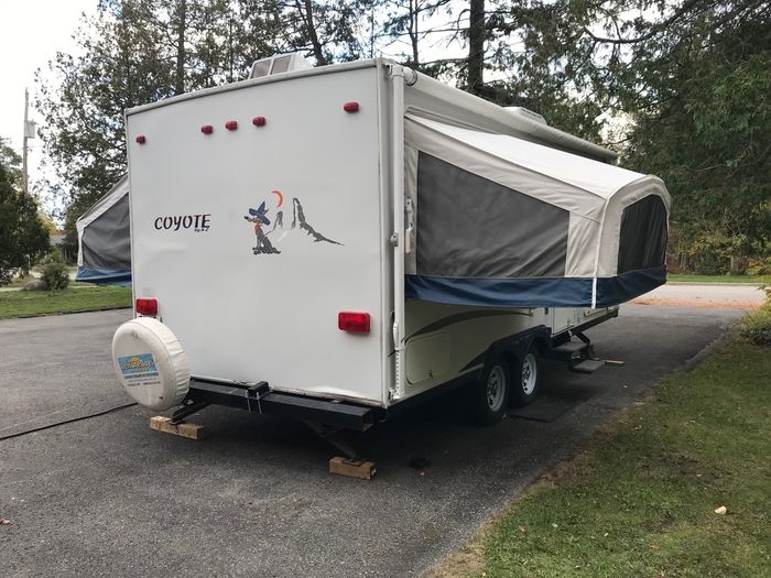 Coyote Hybrid K-Z 2006 Used RV for Sale in Brighton, Ontario - RVDealers.ca