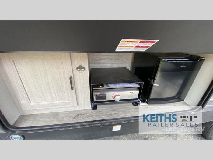 Coachmen RV Catalina Summit Series 8 261BHS 2025 New RV for Sale in ...