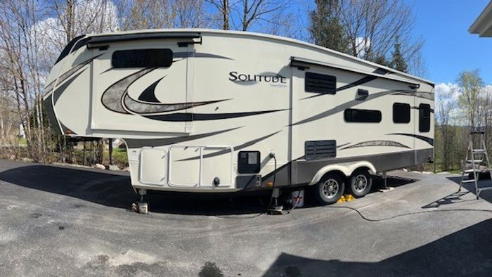 Grand Design Solitude 310GK 2018 Used RV for Sale in Saint-sauveur ...