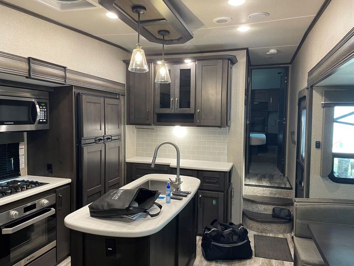 Grand Design 311bhs 2021 Used RV for Sale in Langley Twp, British ...