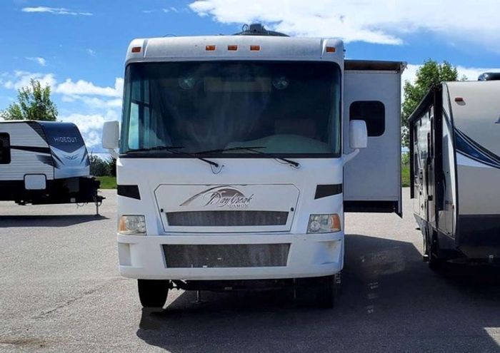 Damon Motor Coach Daybreak 2010 Used RV for Sale in Calgary, Alberta ...