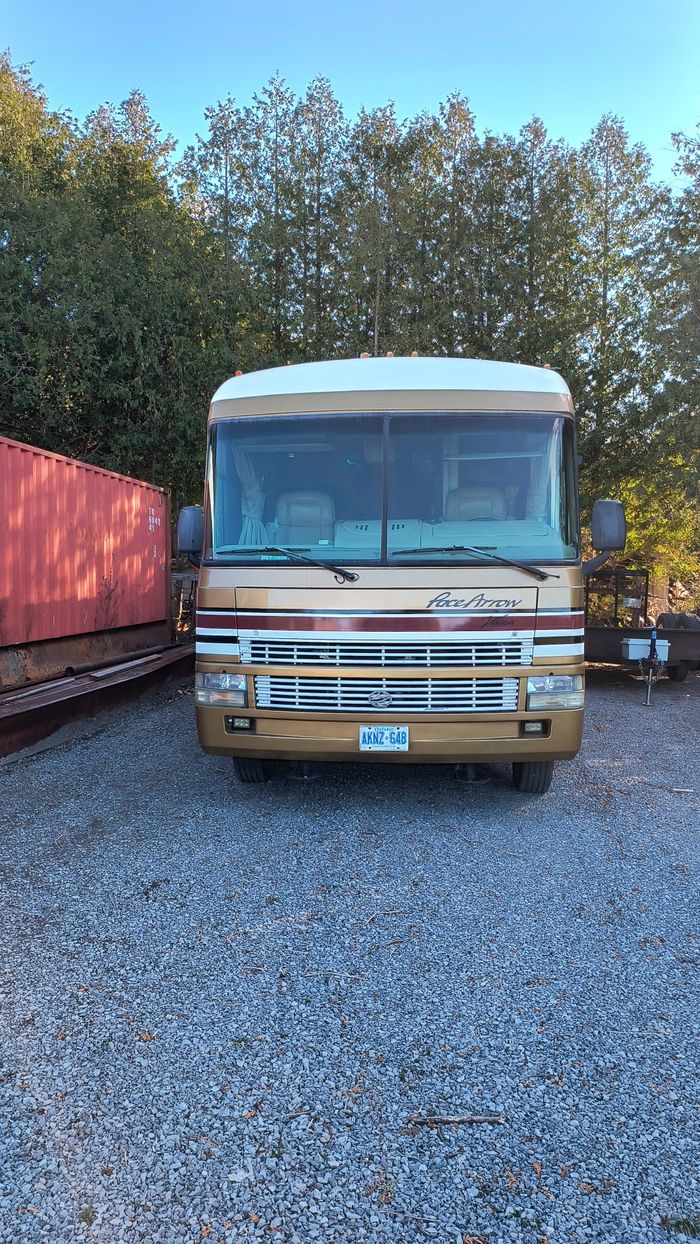 Fleetwood Pace Arrow 2000 Used RV for Sale in Oshawa, Ontario ...