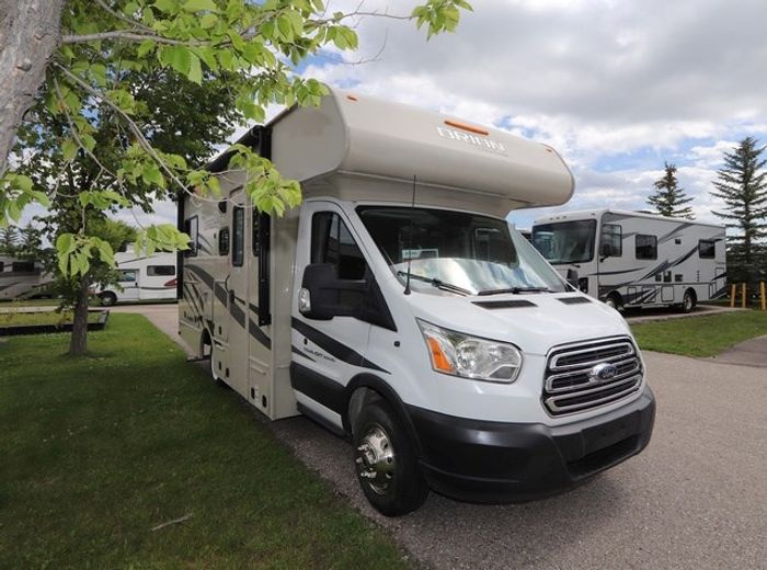 COACHMEN ORION 2018 Used RV for Sale in Calgary, Alberta - RVDealers.ca