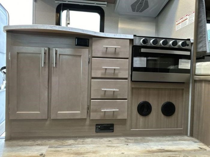 Adventurer LP Class C Adventurer 24DS 2023 Used RV for Sale in ...