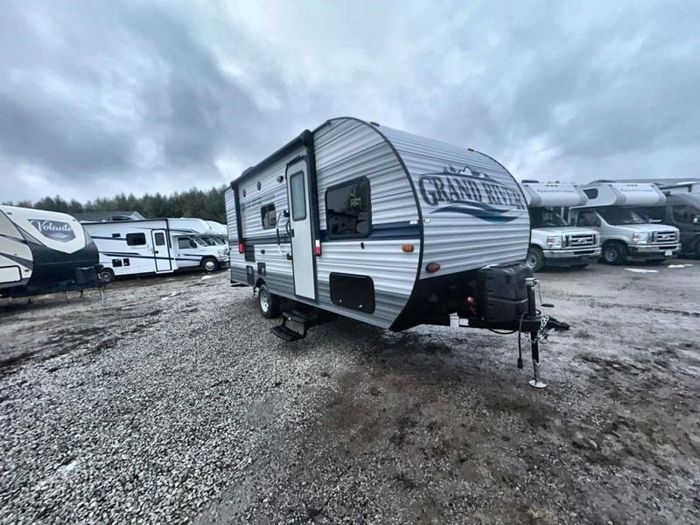 Gulf Stream RV Grand River 19BHS 2019 Used RV for Sale in Cookstown ...