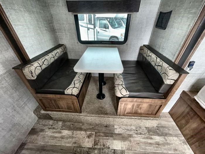 Gulf Stream RV Grand River 19BHS 2019 Used RV for Sale in Cookstown ...