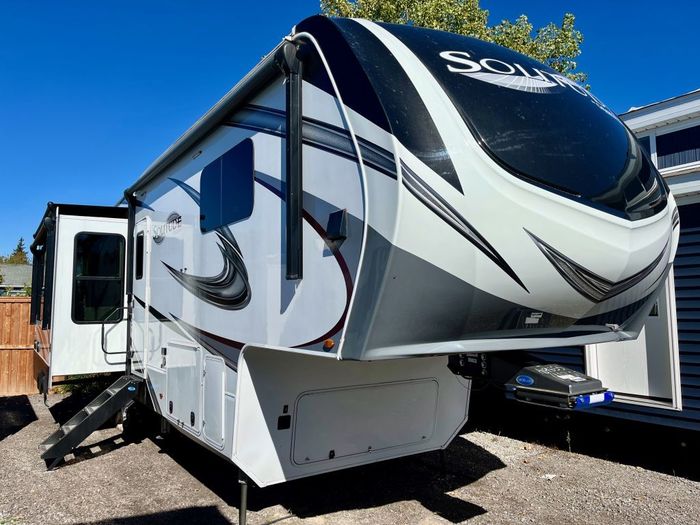 Grand Design RV SOLITUDE ST310GK 2022 Used RV for Sale in Smithville ...