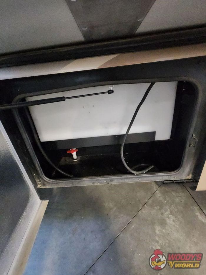 FLEETWOOD HOLIDAY RAMBLER AMBASSADOR 38FST 2016 Used RV for Sale in ...