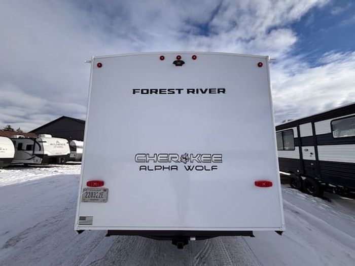 Alpha Wolf 26DBH-L 2026 New RV for Sale in Mono, Ontario - RVDealers.ca
